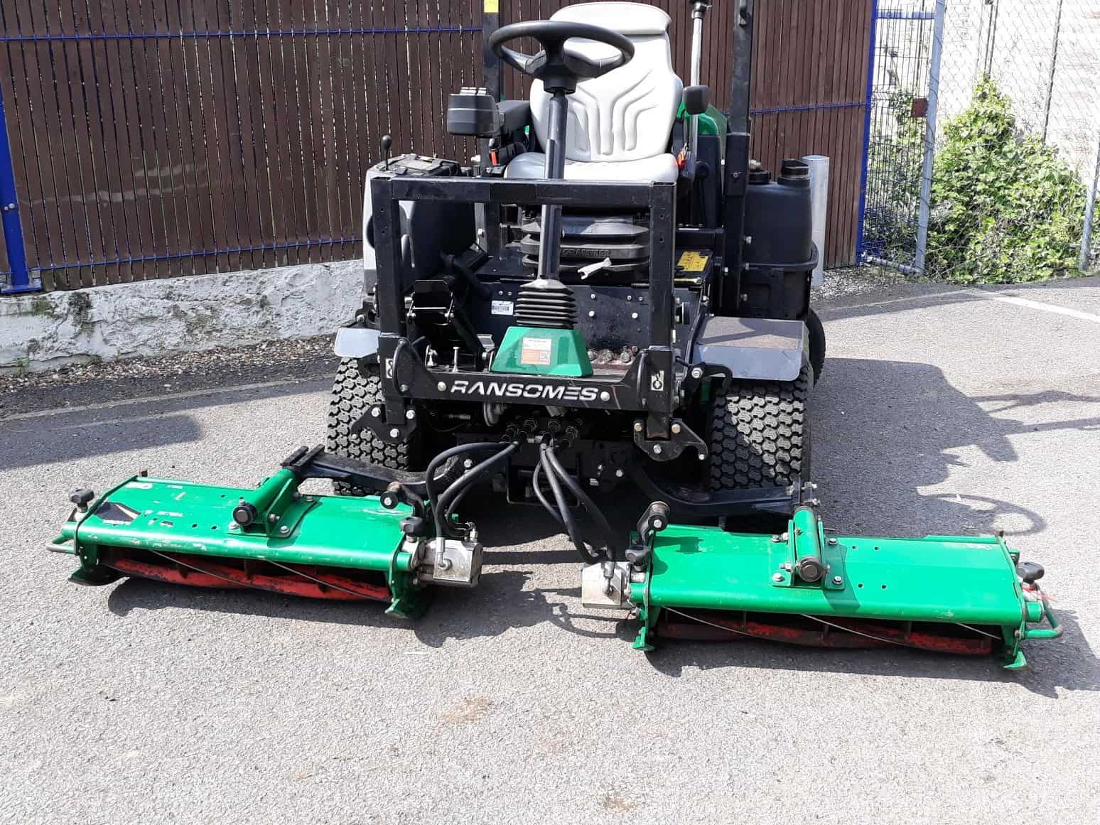 Ransomes Highway 3 triple gang Mower – Groundserv